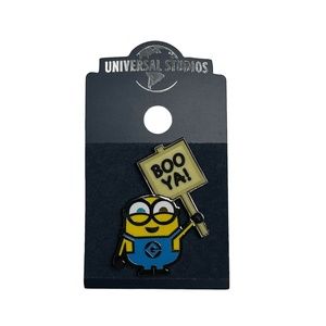 Universal | Other | Universal Studios Despicable Me Minion Bob With Boo ...